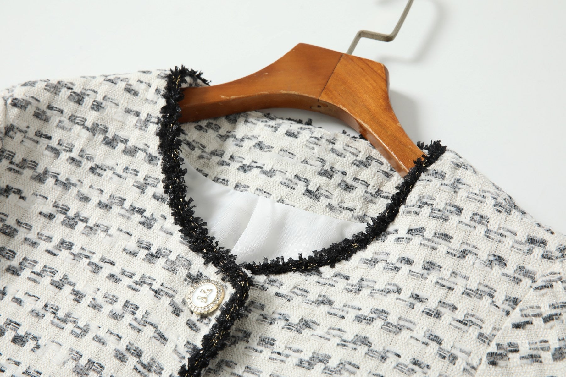 Plus Size White Tweed Jacket– Hello Curve