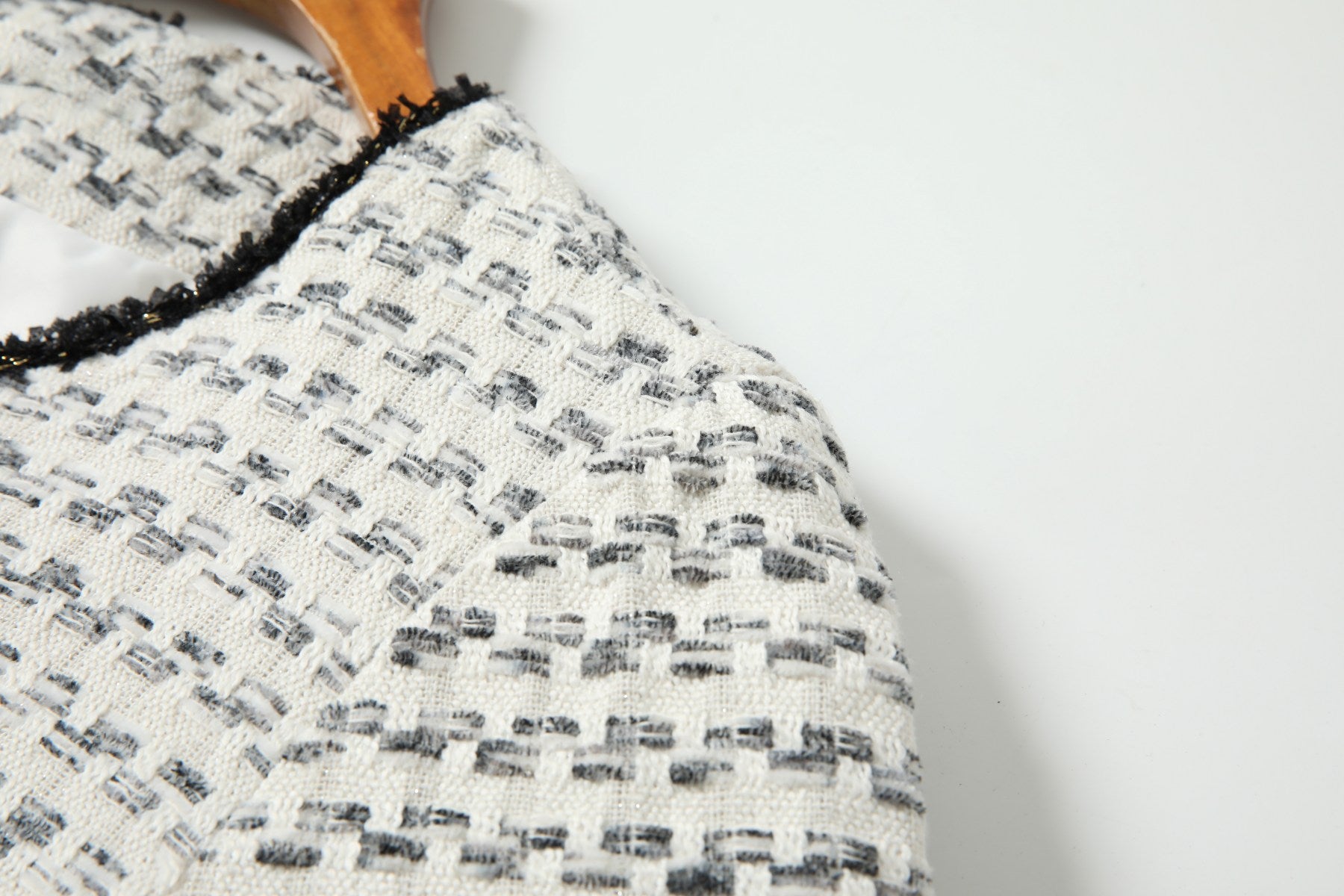 Plus Size White Tweed Jacket– Hello Curve