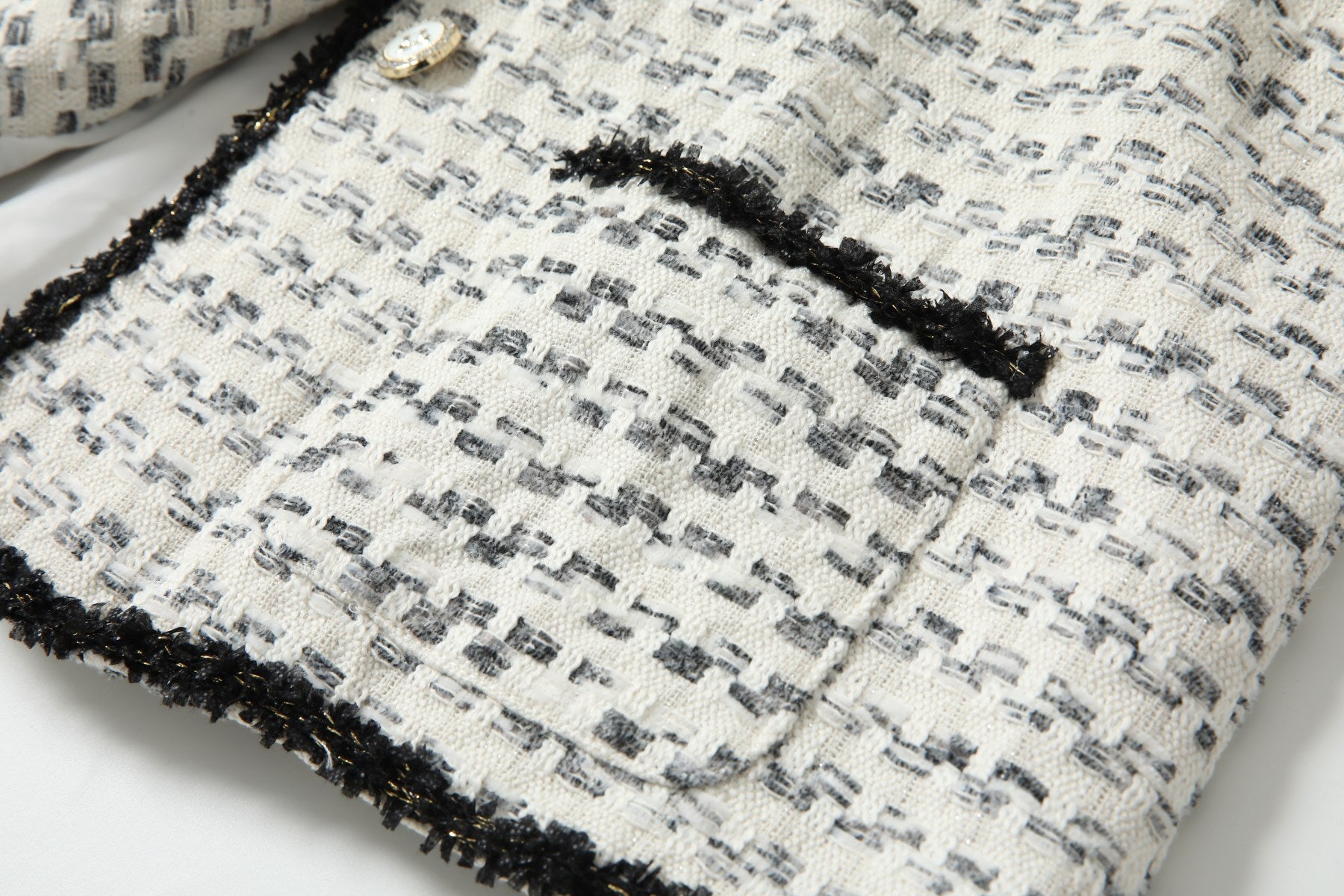 Plus Size White Tweed Jacket– Hello Curve